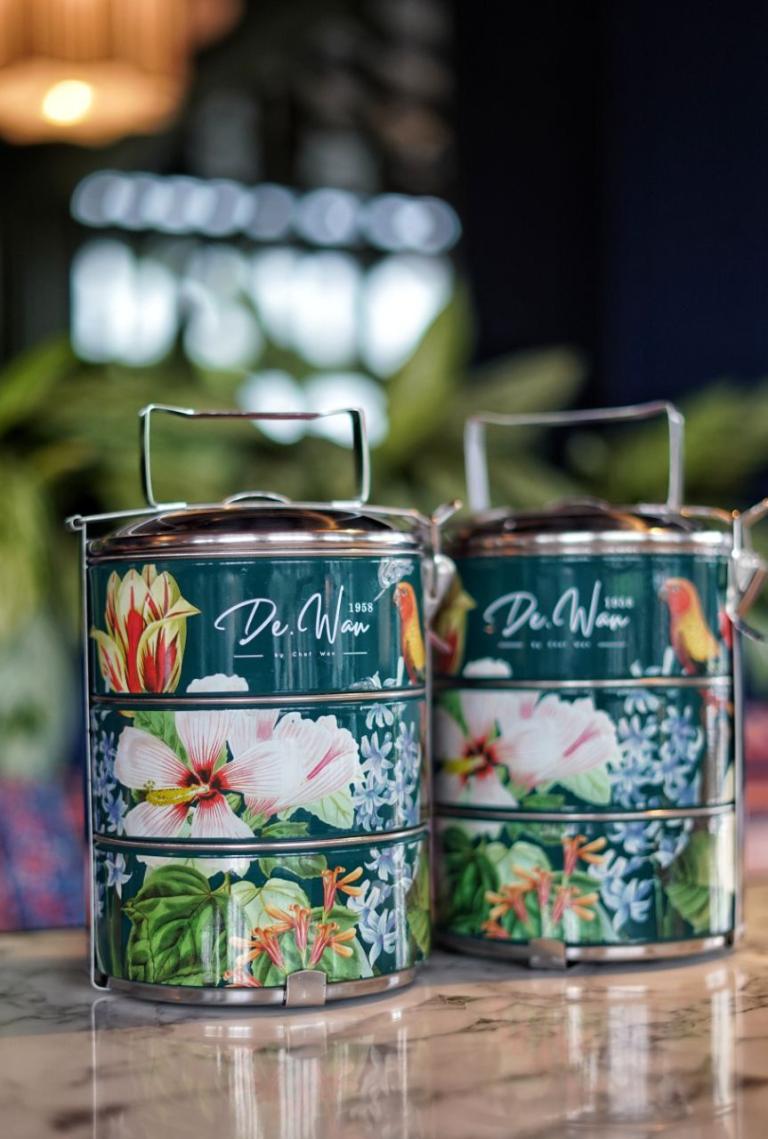 De.Wan 1958 by Chef Wan Limited Edition Floral 3-Tiered Tiffin Carrier ...
